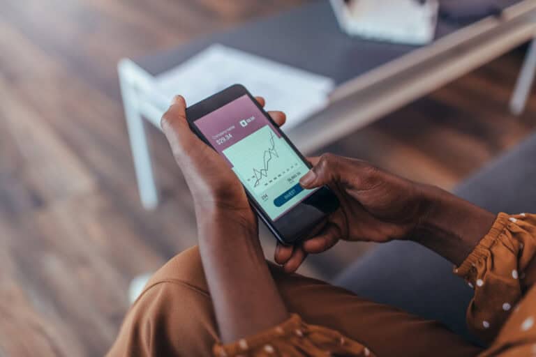 Top Canadian Stocks to Buy, According to Reddit | The Motley Fool Canada