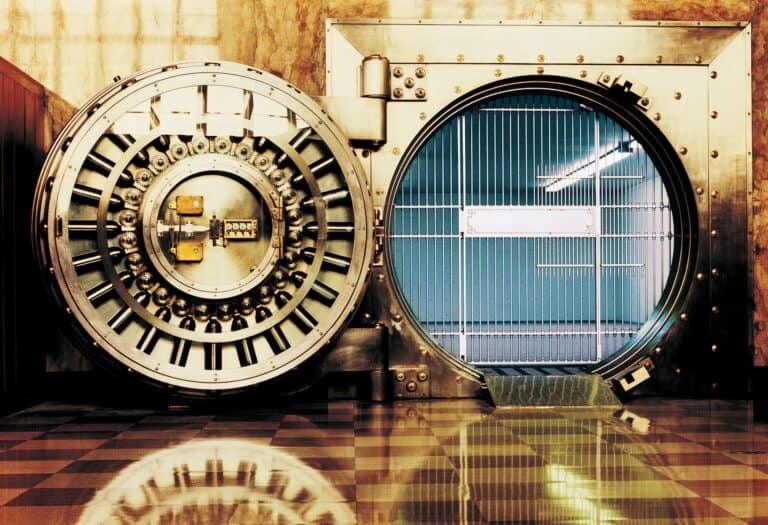 Canadian Bank Stocks: Buy, Sell, or Hold? | The Motley Fool Canada