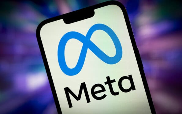 Billionaires Are Selling Meta Stock and Buying This TSX Stock Instead ...