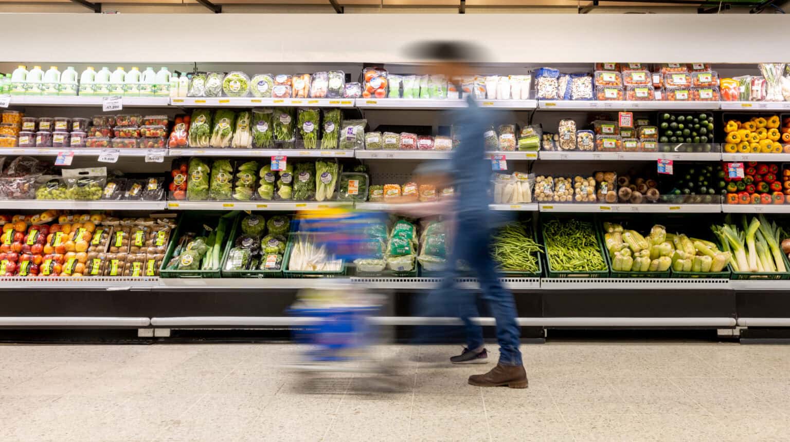 A Grocery-Anchored REIT Yielding 8.4% That Most Canadian Investors Have ...